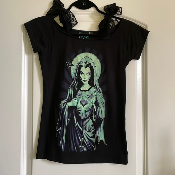 Too Fast | Tops | Too Fast Clothing Lily Munsteryvonne De Carlo Shirt ...
